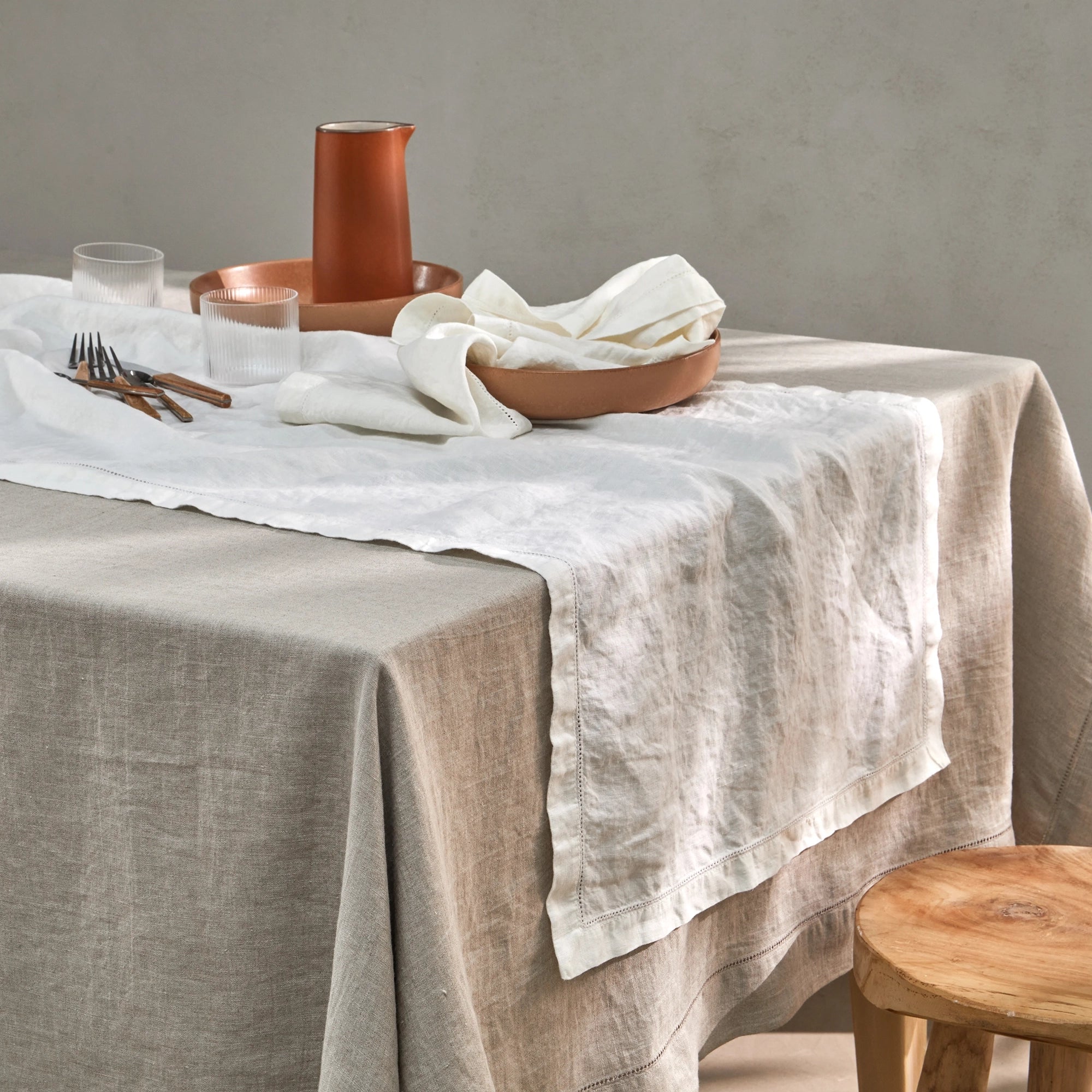 Chemin de table en lin lavé ajouré ivoire | Linenshed